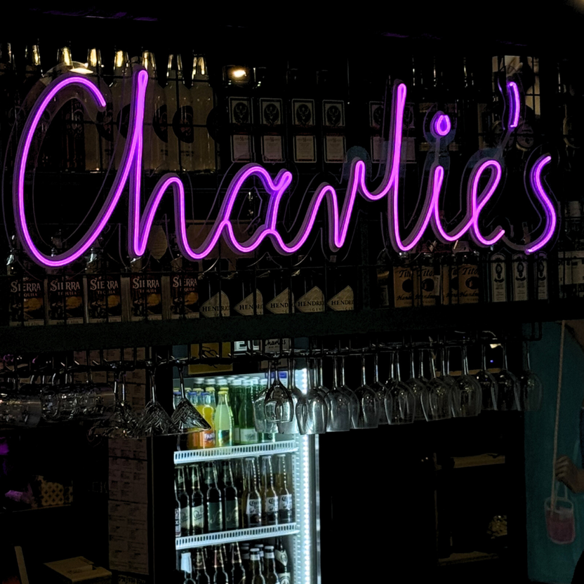 Neon-Schilder & Logos im Shop von NeonNova